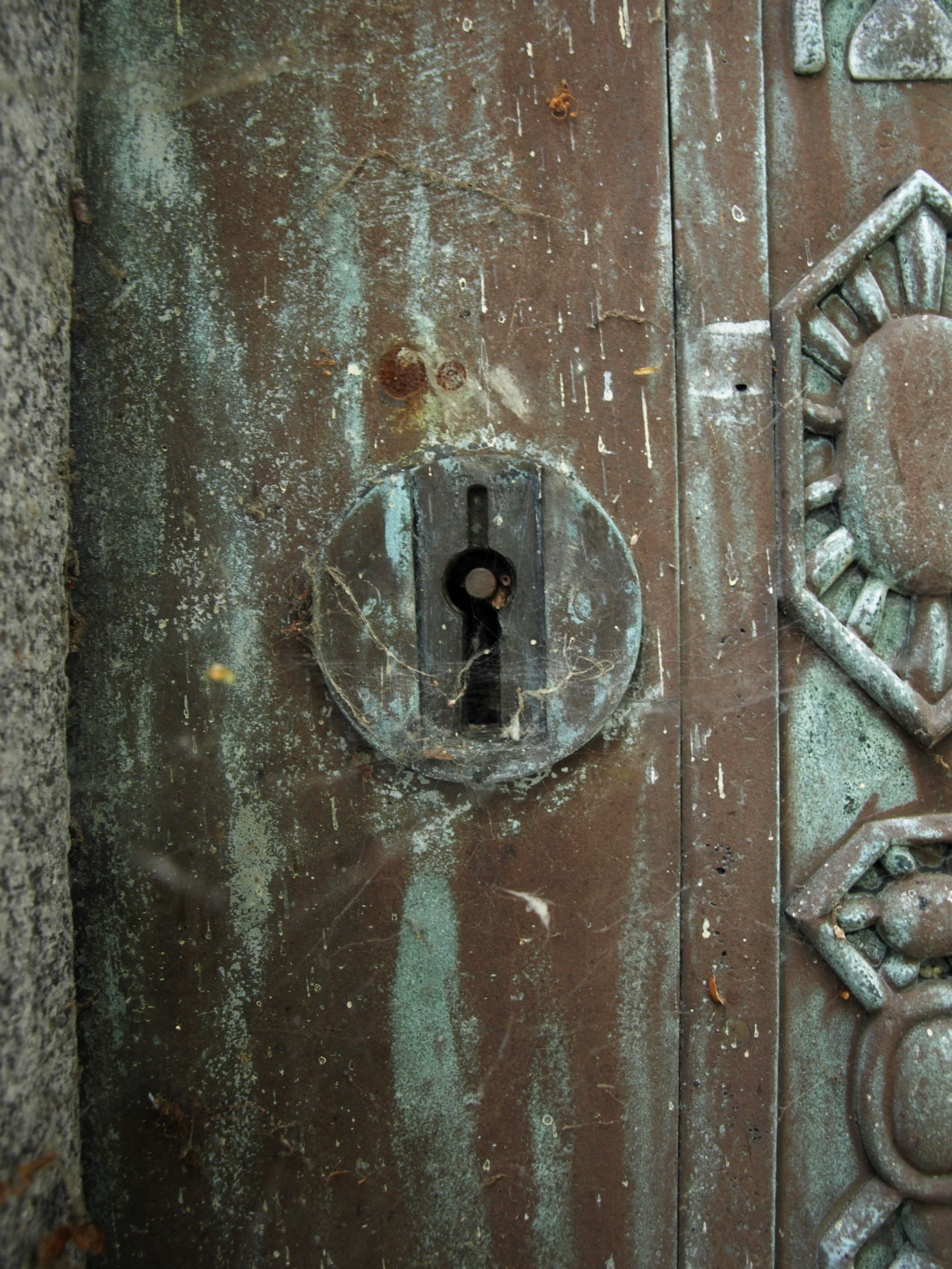 The Brompton Cemetery Time Machine, London, UK | Dead Good Travel